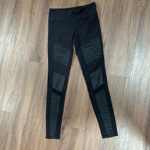 ALO Yoga | Pants & Jumpsuits | Alo Moto Legging In Black | Poshmark
